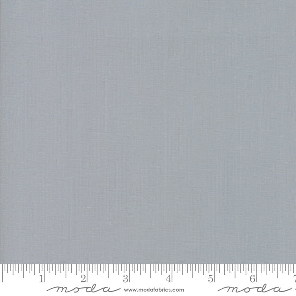 9900 183 Bella Solids Silver By-the-Yard - Bear Country Cottons